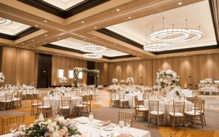 Banquet Hall Interior Design Tips For A Modern And Stylish Space - Ryan ...